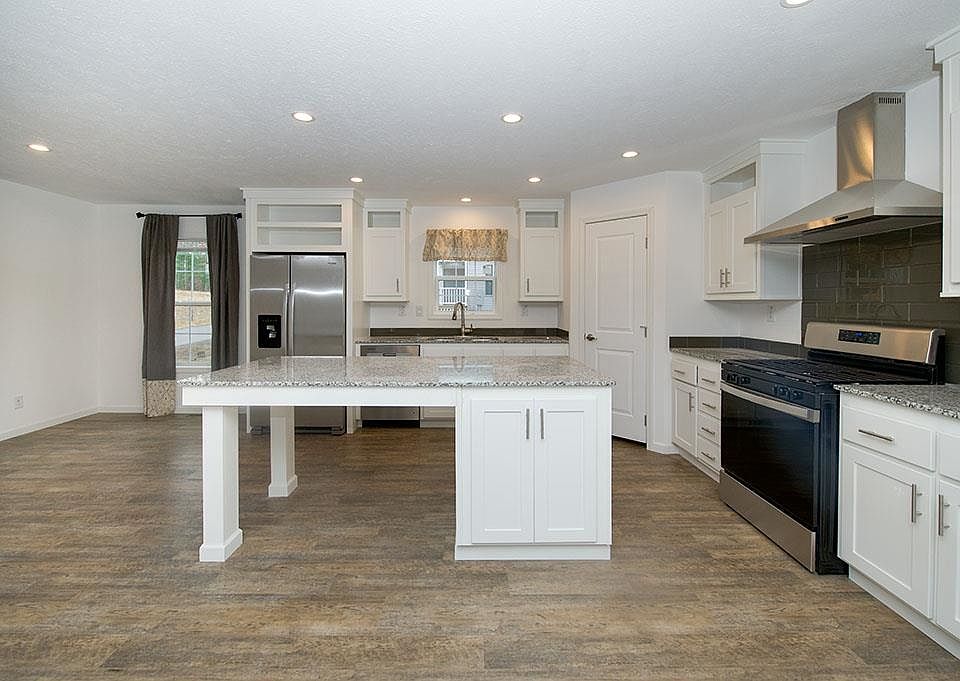 5 Sharon Way UNIT 41, Fremont, NH 03044 | Zillow