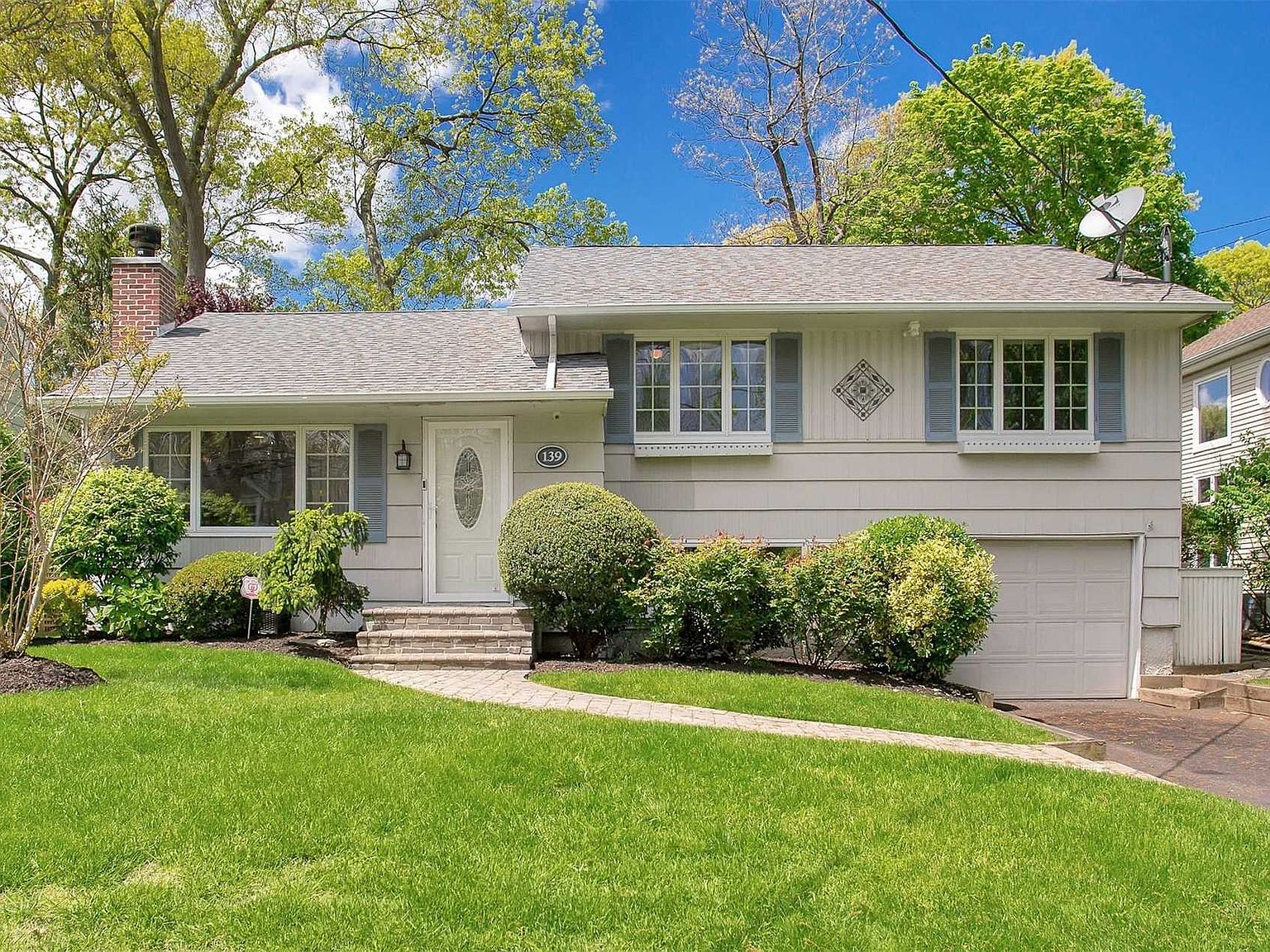 139 Margaret Blvd, Merrick, NY 11566 | Zillow