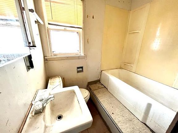 1628 Hayes Ave, Meeteetse, WY 82433 | MLS #10020147 | Zillow