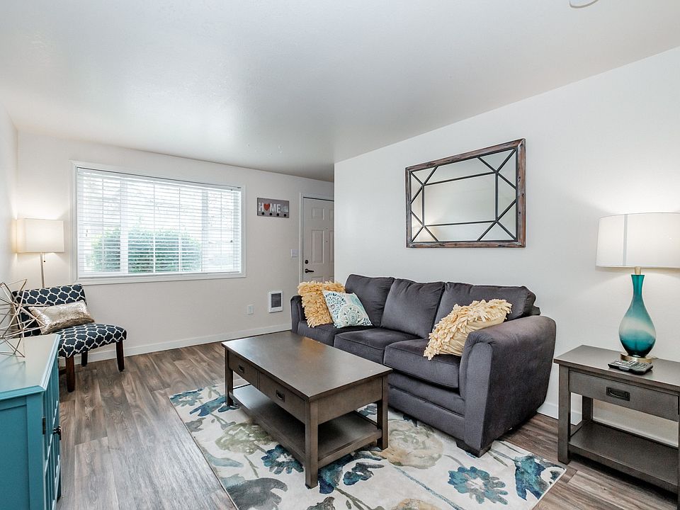 Evergreen Townhouses - 4086 B St Springfield OR | Zillow