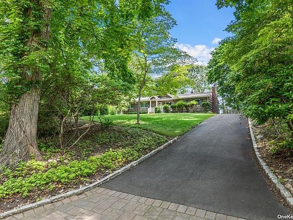 10 Farm Road, Shoreham, NY 11786 | Zillow