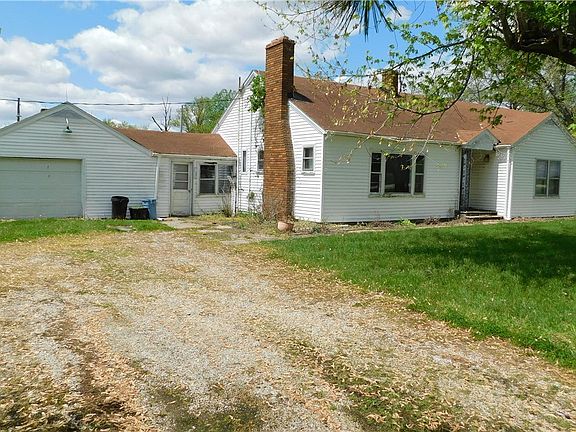1261 County Road 1200 E, Lerna, IL 62440 | Zillow
