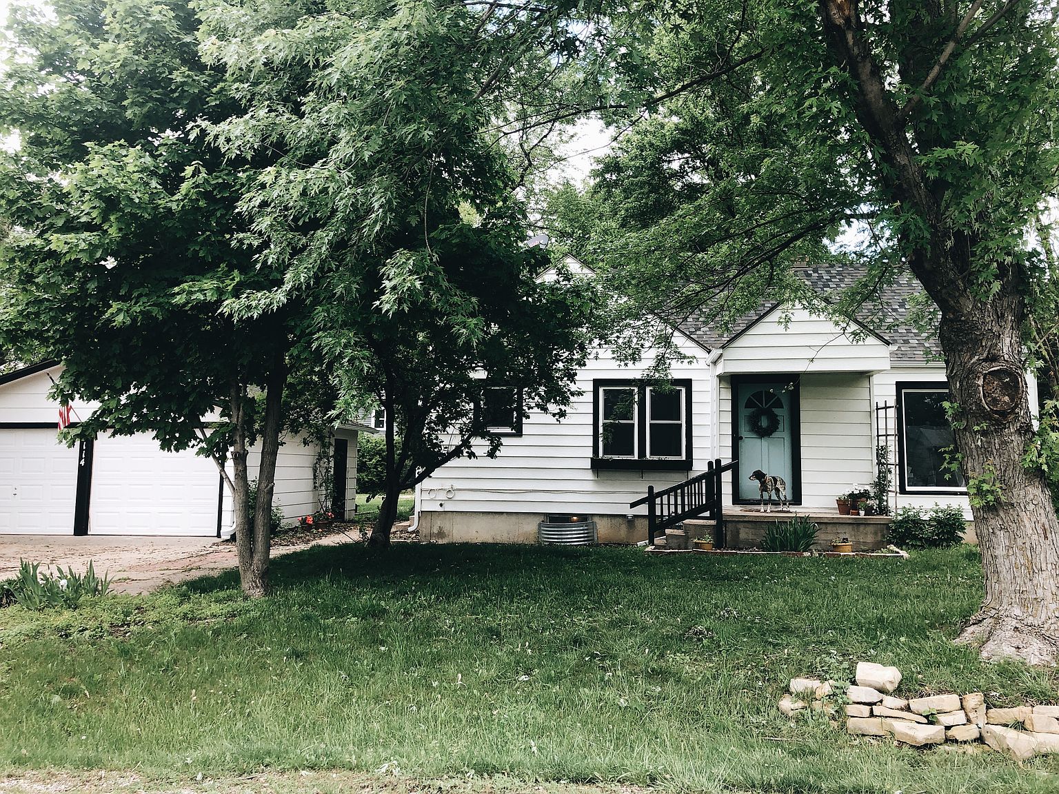 114 W 4th St, Elbing, KS 67041 | Zillow