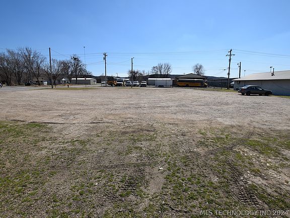 W Main St, Hulbert, OK 74441 | MLS #2409411 | Zillow
