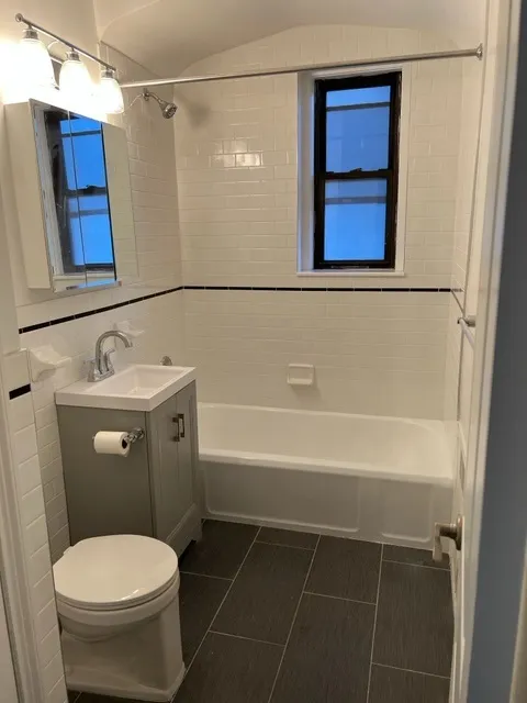 125 Hawthorne Street #2L in Prospect Lefferts Gardens, Brooklyn ...