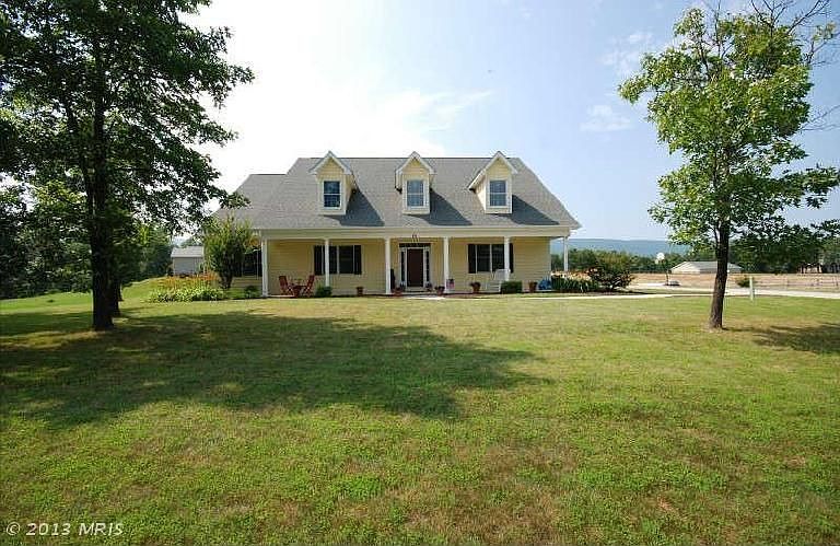 151 Crossing Paths Ln, Winchester, VA 22602 | Zillow