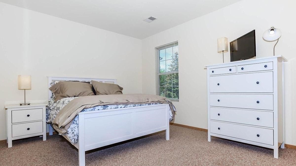 801 Lucinda Ave #627LUC1, Dekalb, IL 60115 | Zillow