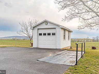 204 Reading Rd, East Earl, PA 17519 | Zillow