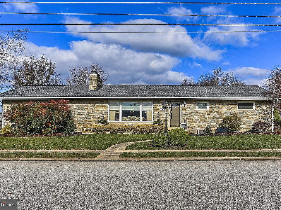 200 Sunset Ave, Hanover, PA 17331 | Zillow