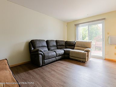 3206 Reo Rd, Lansing, MI 48911 | Zillow