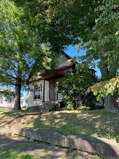 708 N Market St, Logan, OH 43138 | Zillow