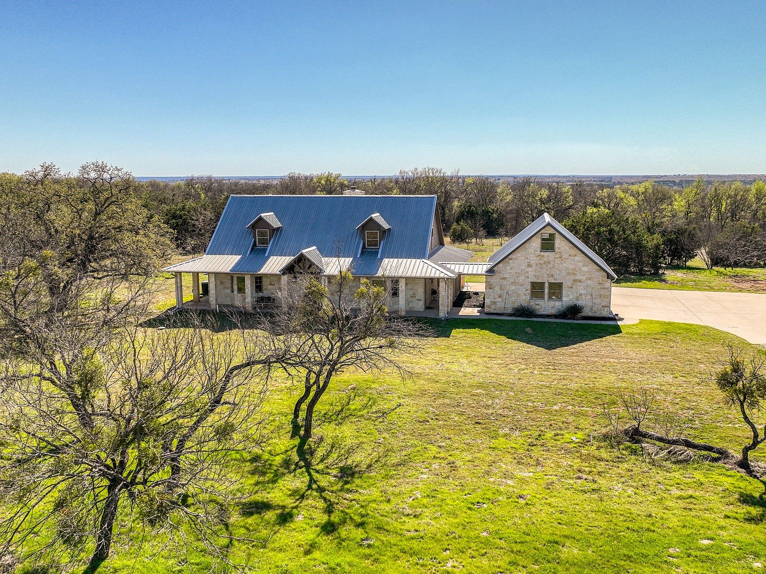 920 Thompson Rd, Weatherford, TX 76087 | MLS #20878386 | Zillow