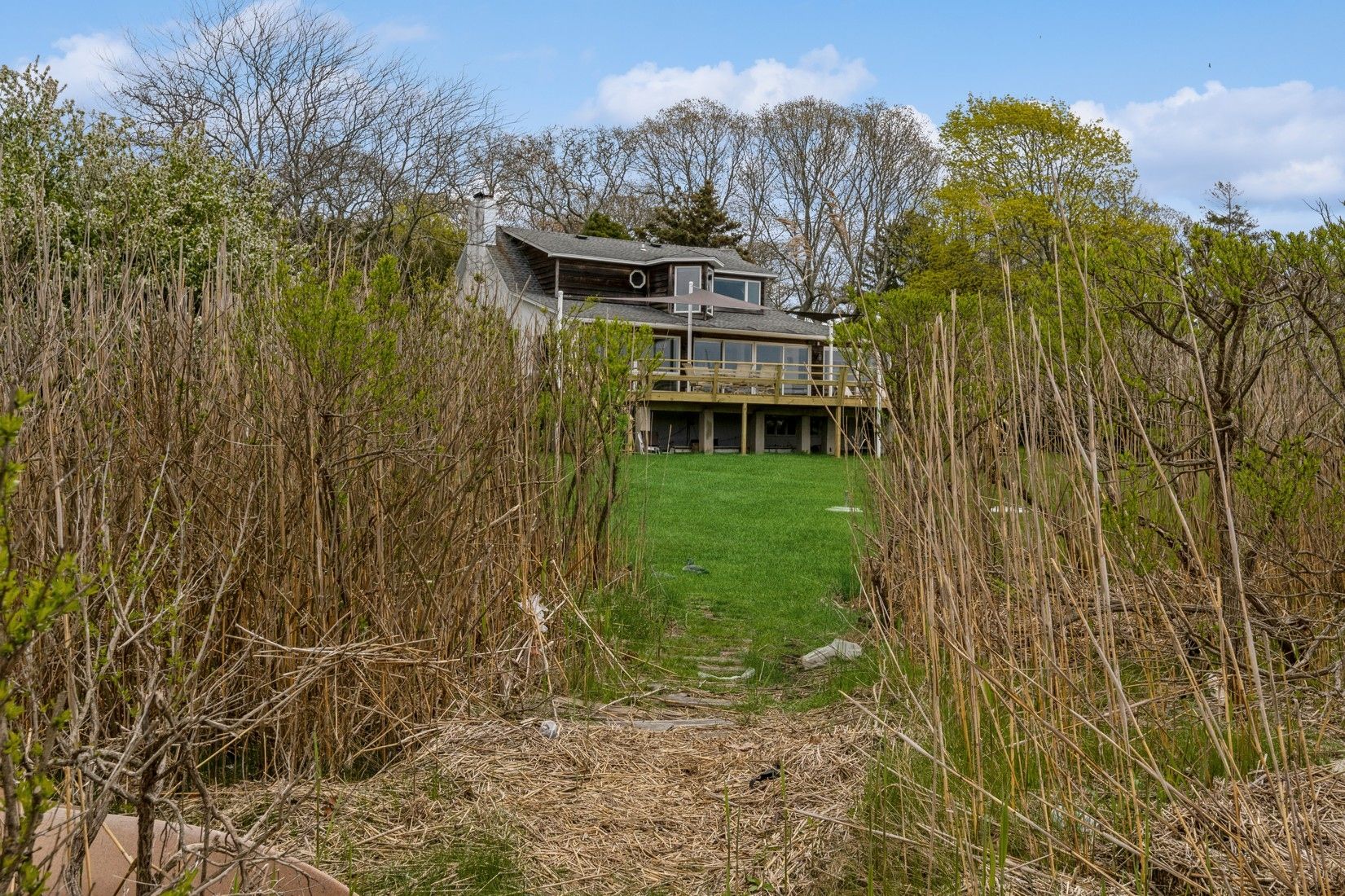 44 East Tiana Rd, Hampton Bays, NY 11946 | Out East