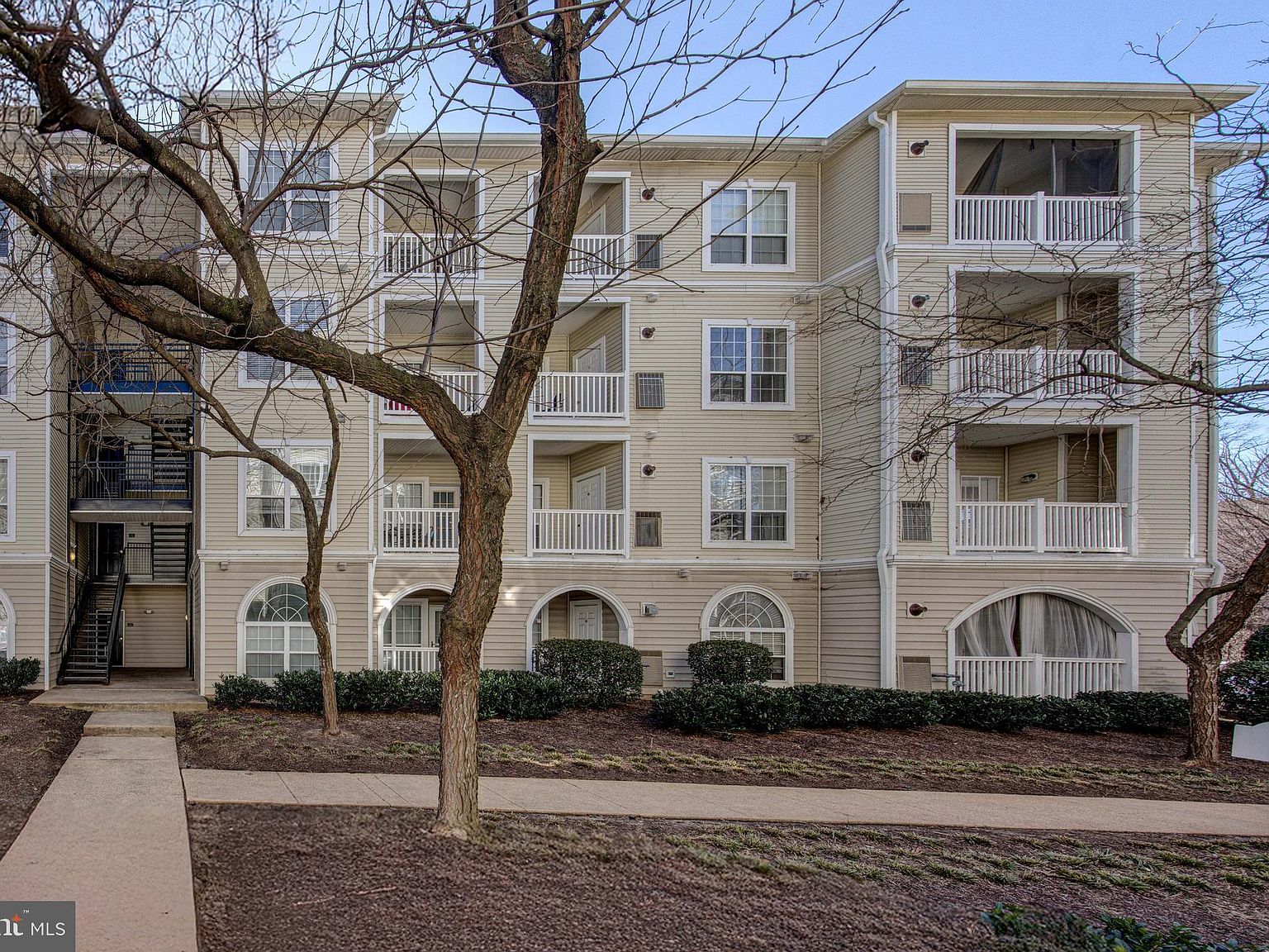 4561 Strutfield Ln APT 3403, Alexandria, VA 22311 | MLS #VAAX2041916 ...