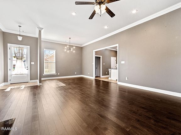 111 Piper Crest Ln, Youngsville, LA 70592 | Zillow