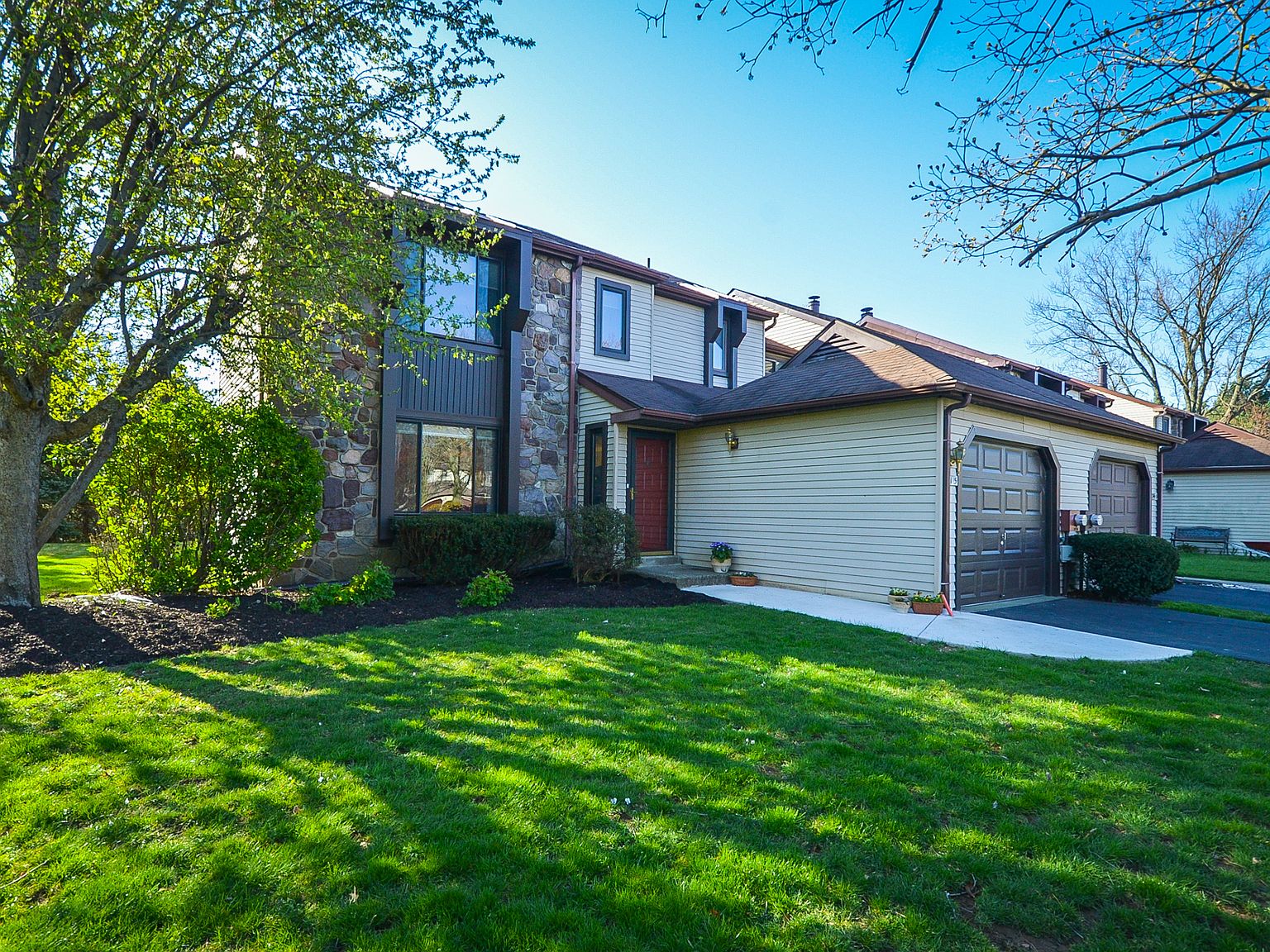 715 Grantham Ct, Southampton, PA 18966 | Zillow