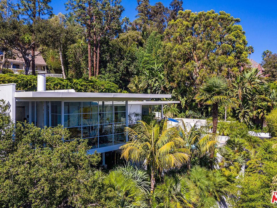 2300 N Edgemont St, Los Angeles, CA 90027 | Zillow