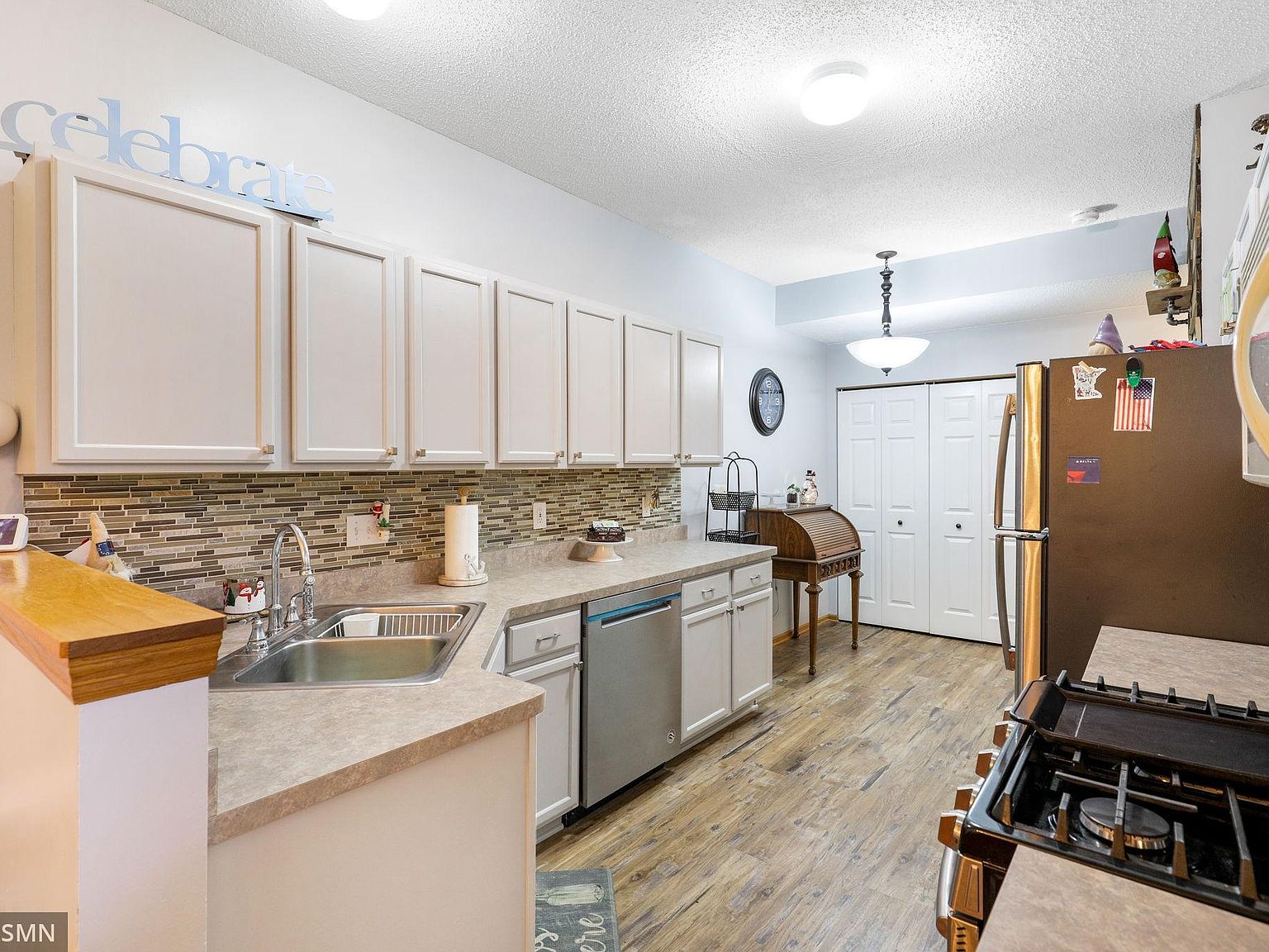 1576 Countryside Dr, Shakopee, MN 55379 | Zillow