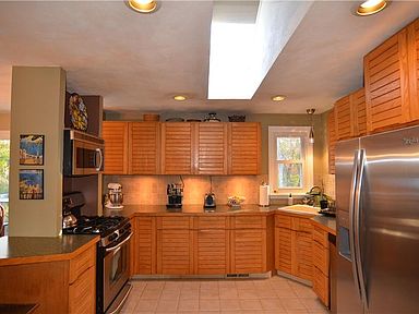 5 Spirketing St, Jamestown, RI 02835 | Zillow