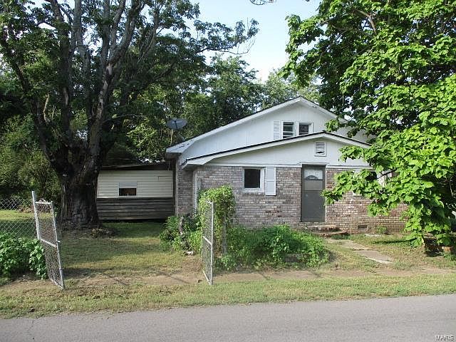202 E Main St, Parma, MO 63870 | Zillow