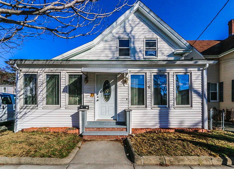 33 Jackson St Lynn Ma 01902 Zillow