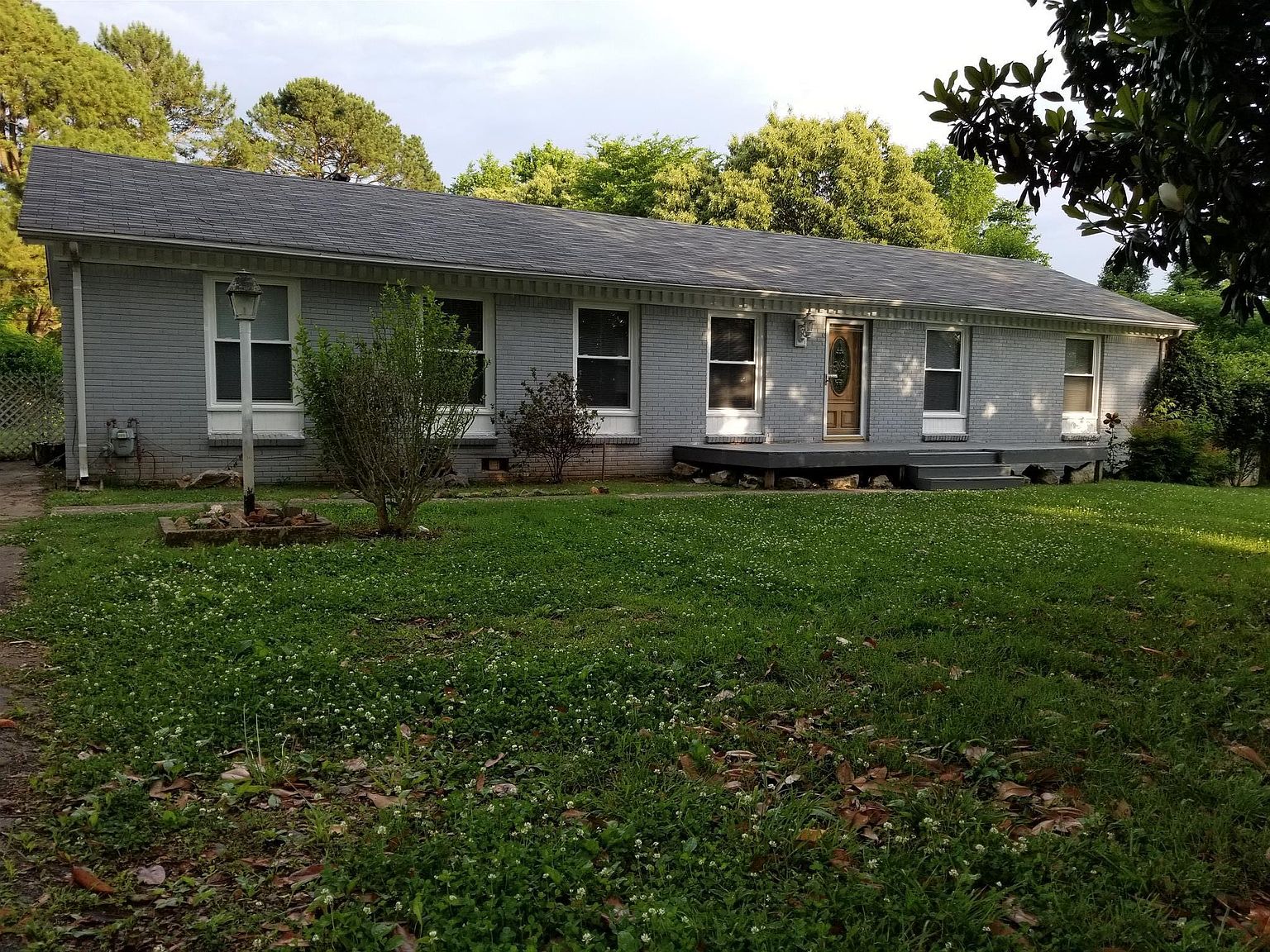 208 Lady Marion Dr, Clarksville, TN 37042 | MLS #2550948 | Zillow