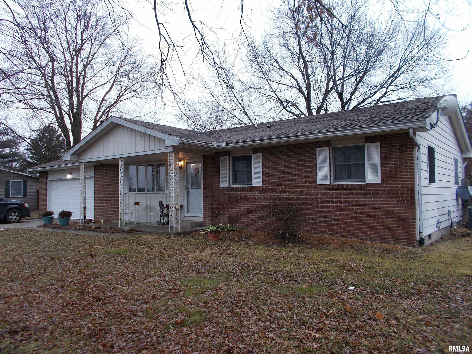 230 Olive St, Latham, IL 62543 | Zillow