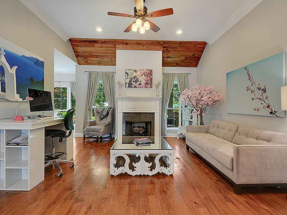 2269 Emmett Bourgeois Ln, Baton Rouge, LA 70816 | Zillow