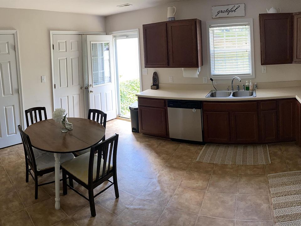 110 Aaron Pl Lynchburg VA 24502 Apartments For Rent Zillow