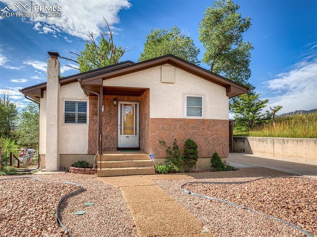 925 W Monroe St, Colorado Springs, CO 80907 | Zillow
