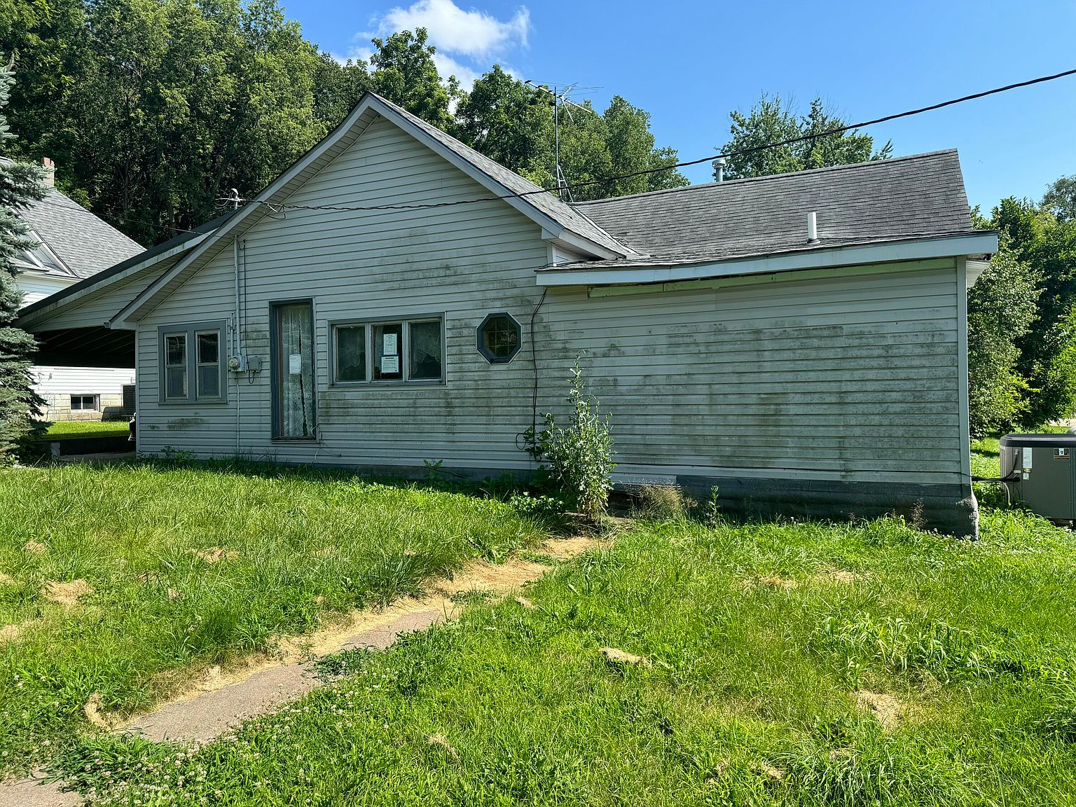 210 E Main St, Pisgah, IA 51564 | Zillow