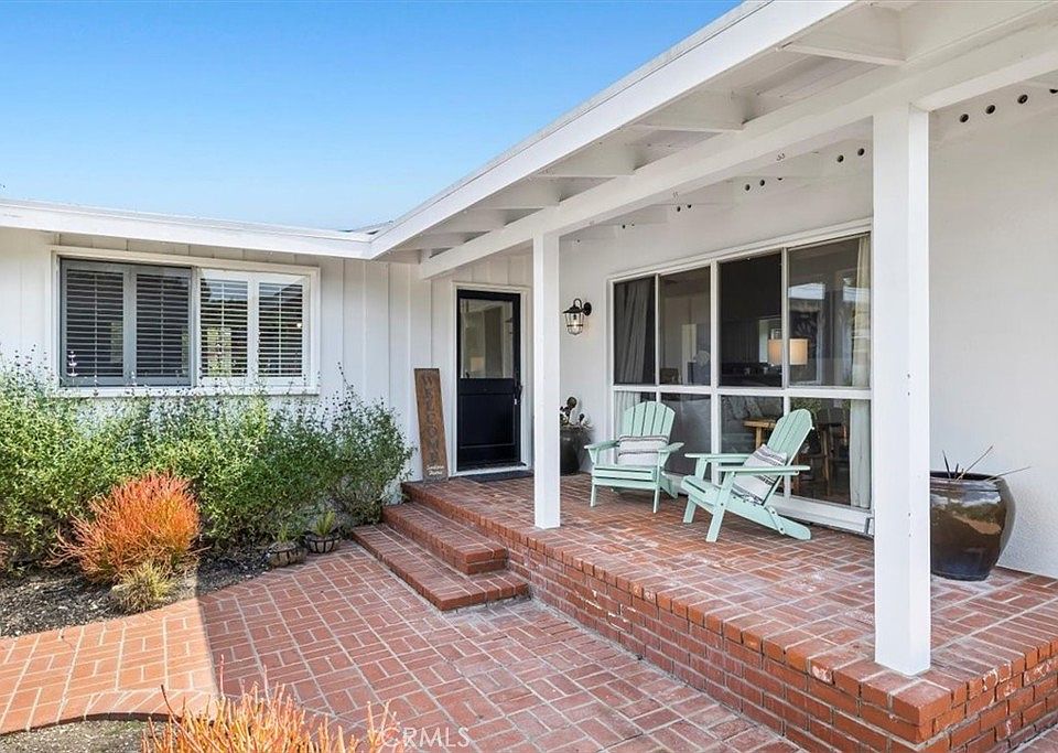 27150 Whitestone Rd, Rancho Palos Verdes, CA 90275 | MLS #PV23096250 ...