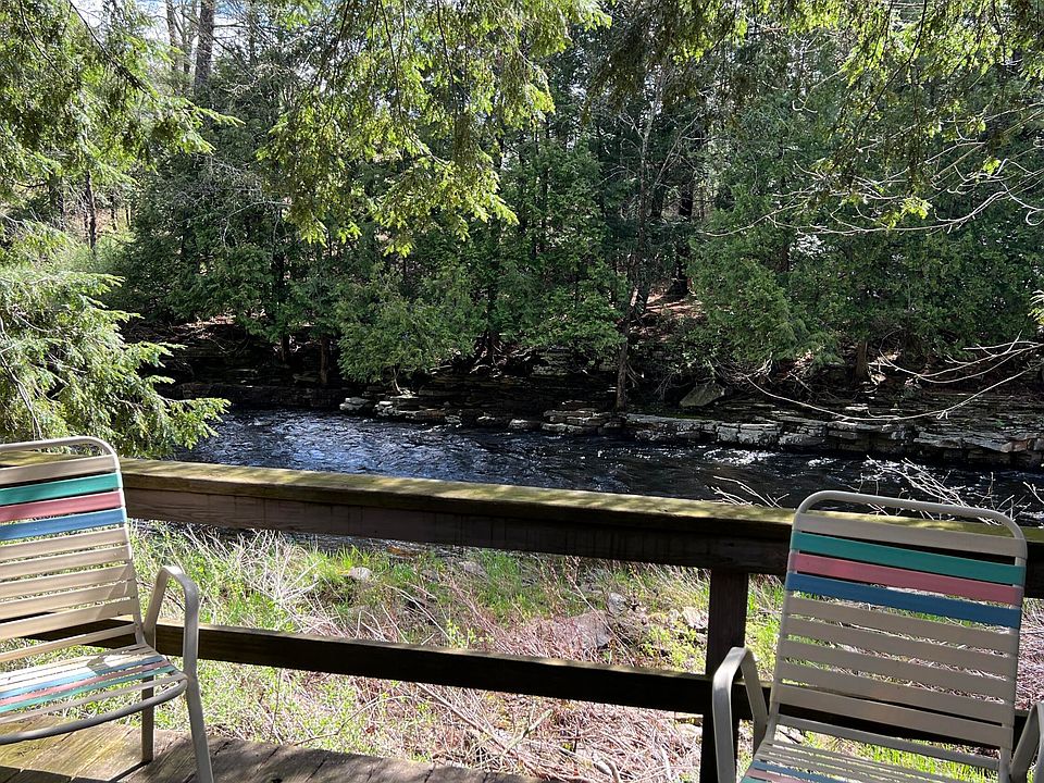 648 Woods Falls Rd, Mooers Forks, NY 12959 | Zillow