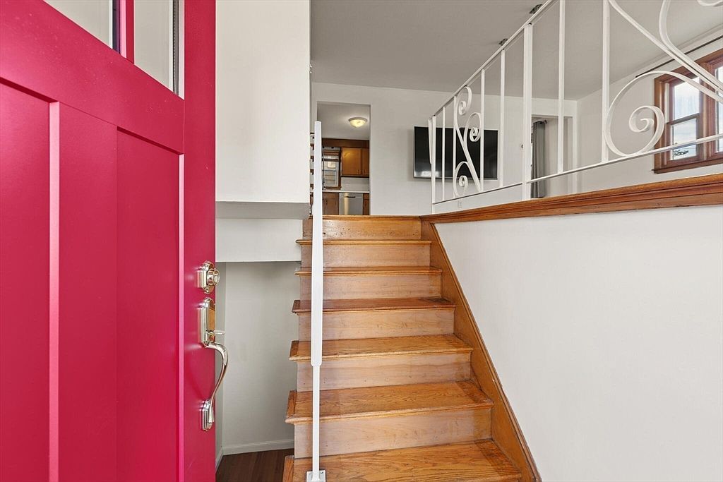 7 Franclaire Dr #7, West Roxbury, MA 02132 | Zillow