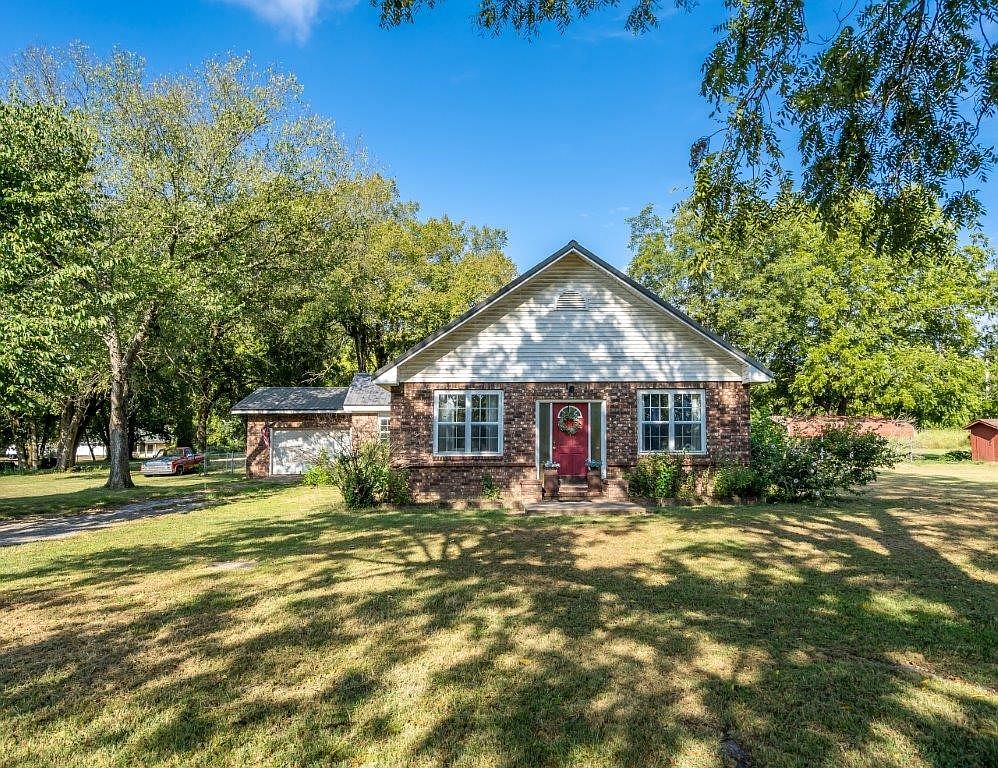 56167 County Road 660, Colcord, OK 74338 | Zillow