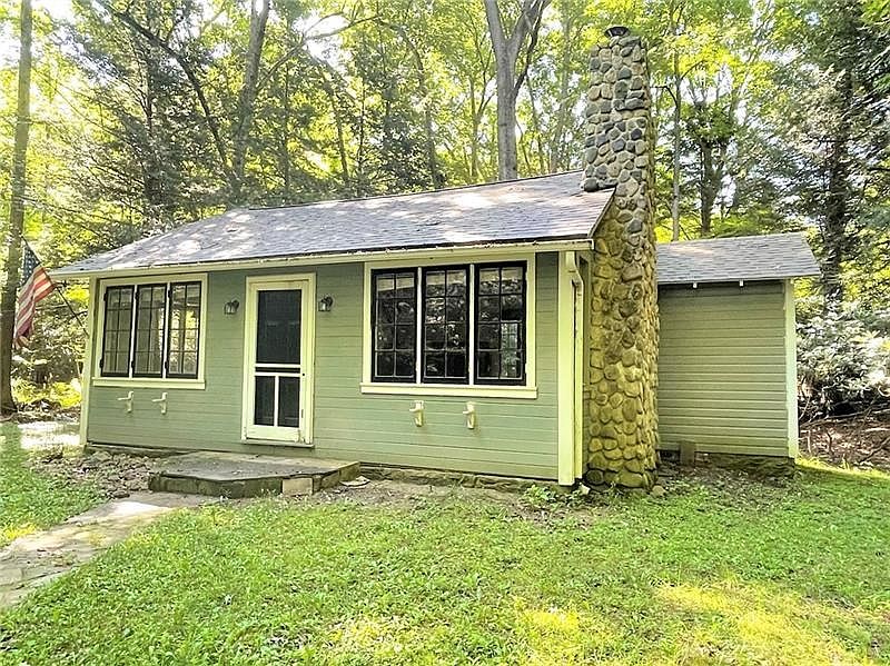 1696 Old Linn Run Rd, Rector, PA 15677 | Zillow
