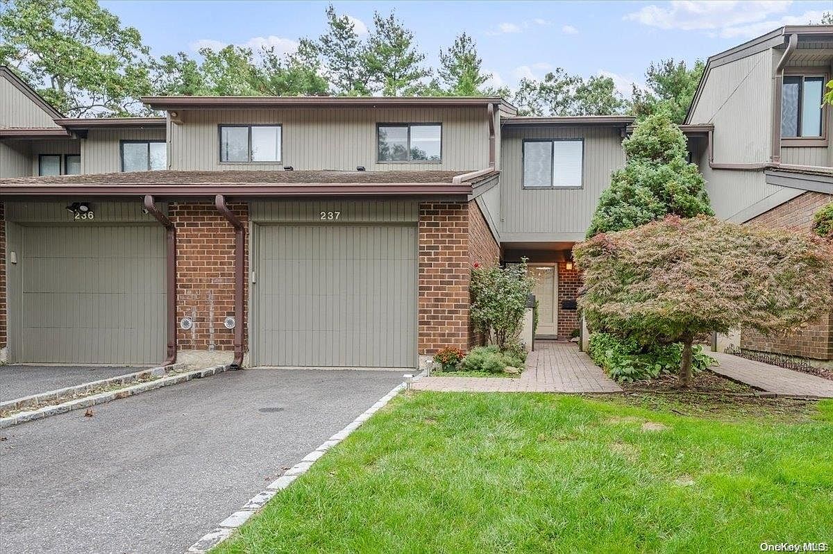 237 Hamlet Drive #237, Jericho, NY 11753 | Zillow