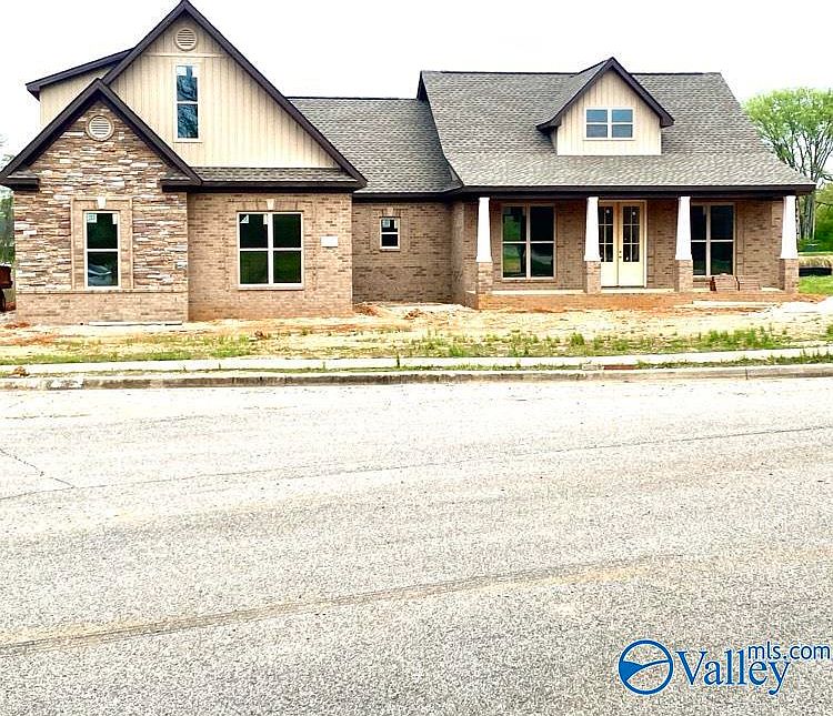 2106 Covington Ln, Decatur, AL 35603 | MLS #21857860 | Zillow