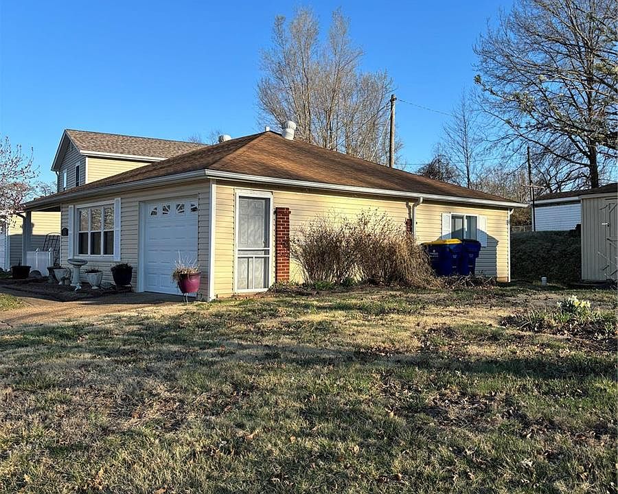 1116 N 5th St, Festus, MO 63028 | Zillow