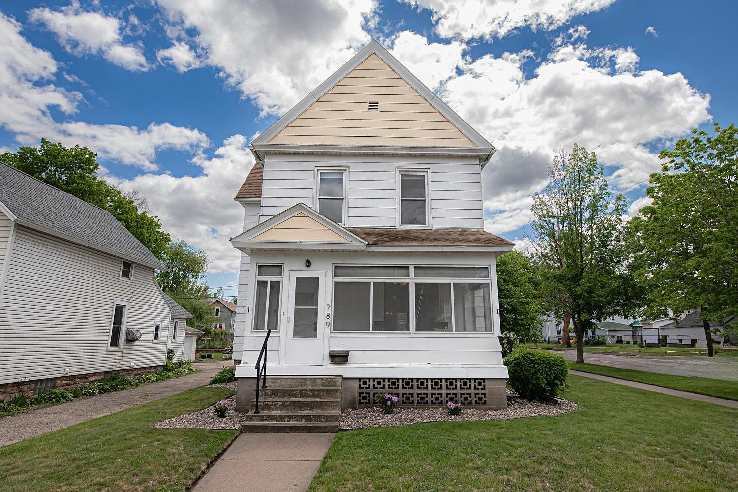 789 W 5th St, Winona, MN 55987 | Zillow