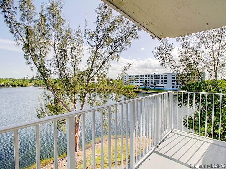 Saga Bay Gardens Condominiums - Miami, FL | Zillow