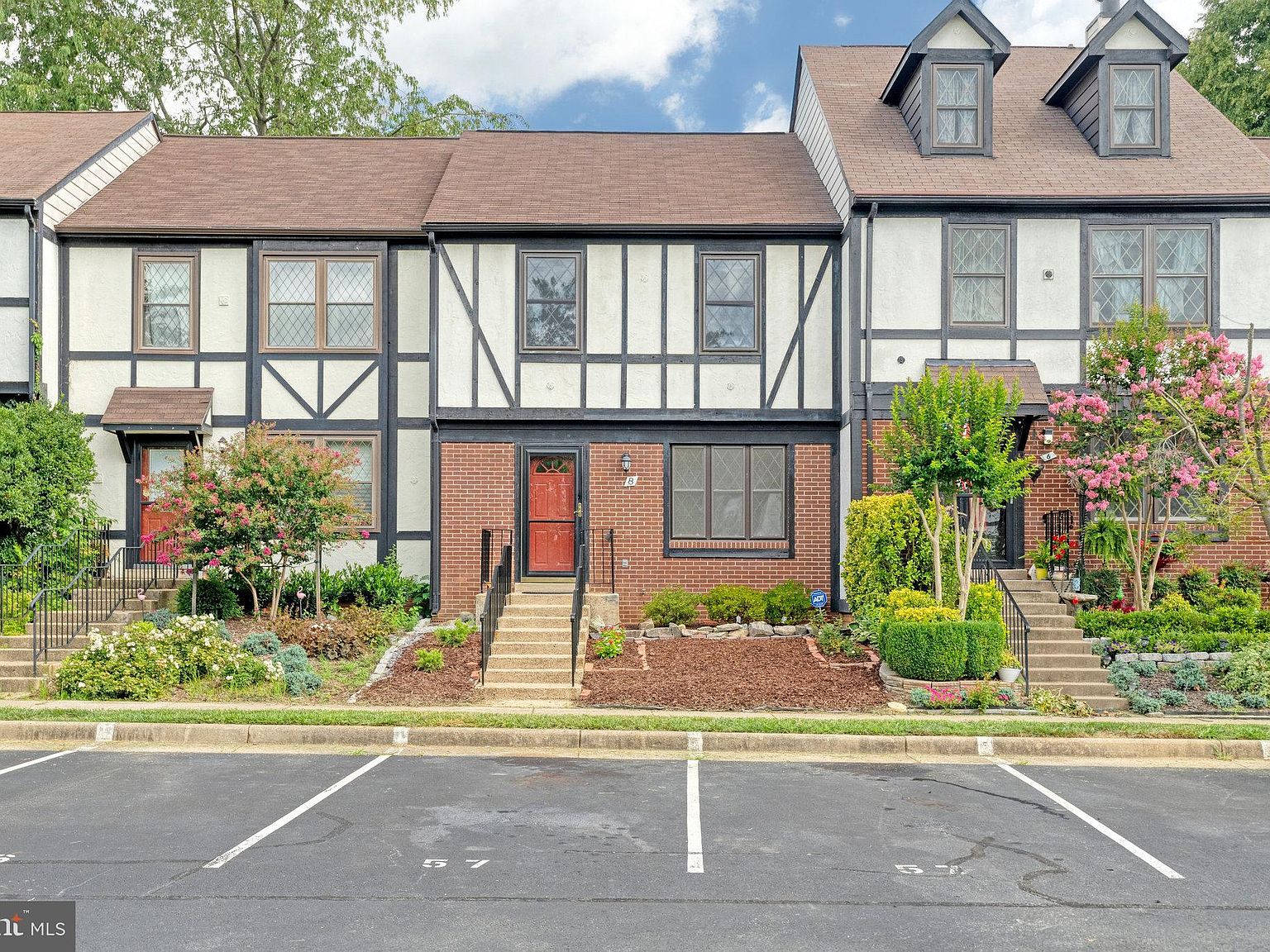 8 Millard Ct, Sterling, VA 20165 | Zillow