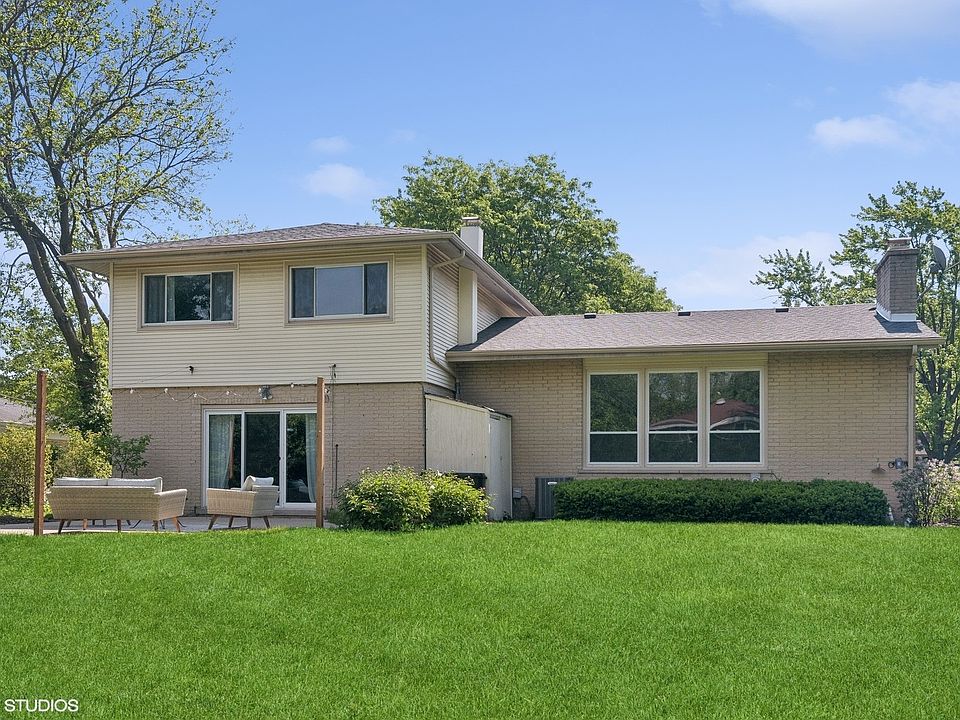 1808 Fieldwood Dr, Northbrook, IL 60062 | Zillow