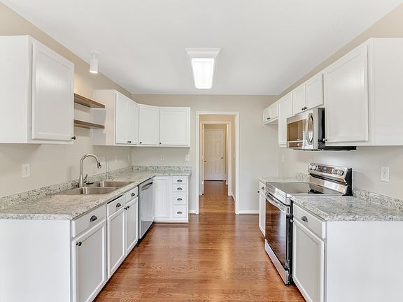 313 Lexington Place Way, Greenville, SC 29615 | MLS #1543327 | Zillow