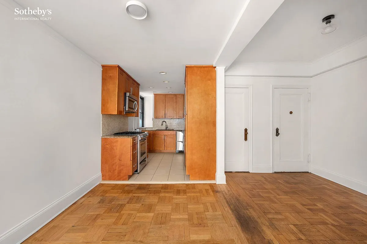 260 West End Avenue #3D in Lincoln Square, Manhattan | StreetEasy