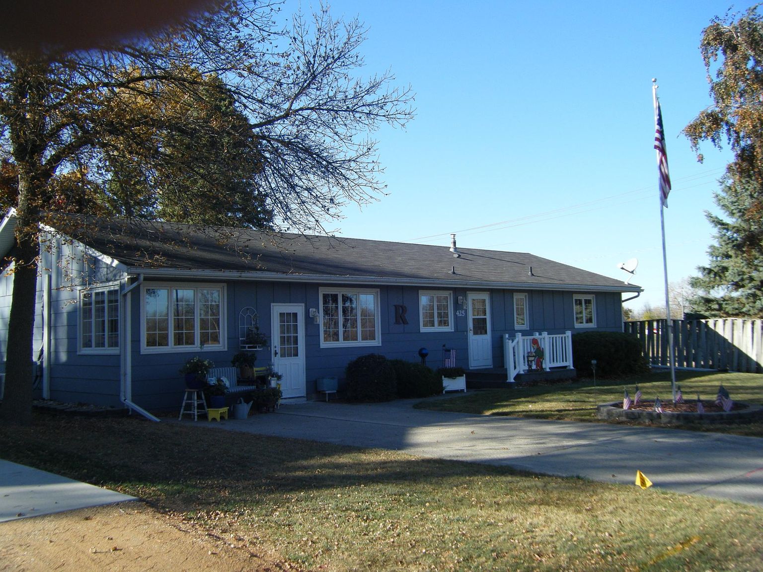 425 School St, Tyler, MN 56178 | Zillow