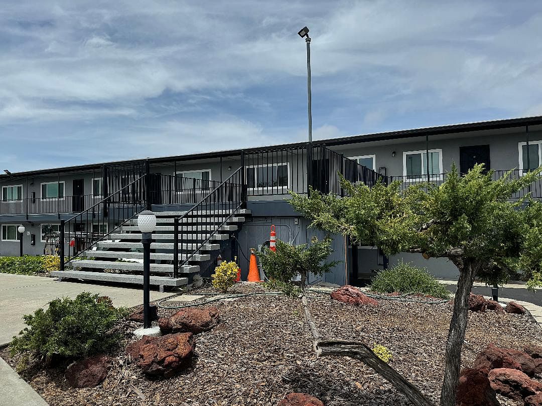 2270 John Ct APT 10, Castro Valley, CA 94546 | Zillow