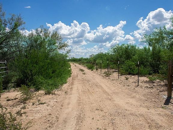 395 Ranch Road 6210 #F, Laredo, TX 78045 | MLS #20250319 | Zillow