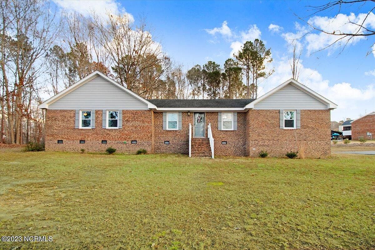 2001 Missy Lane, Clayton, NC 27520 | MLS #100419096 | Zillow