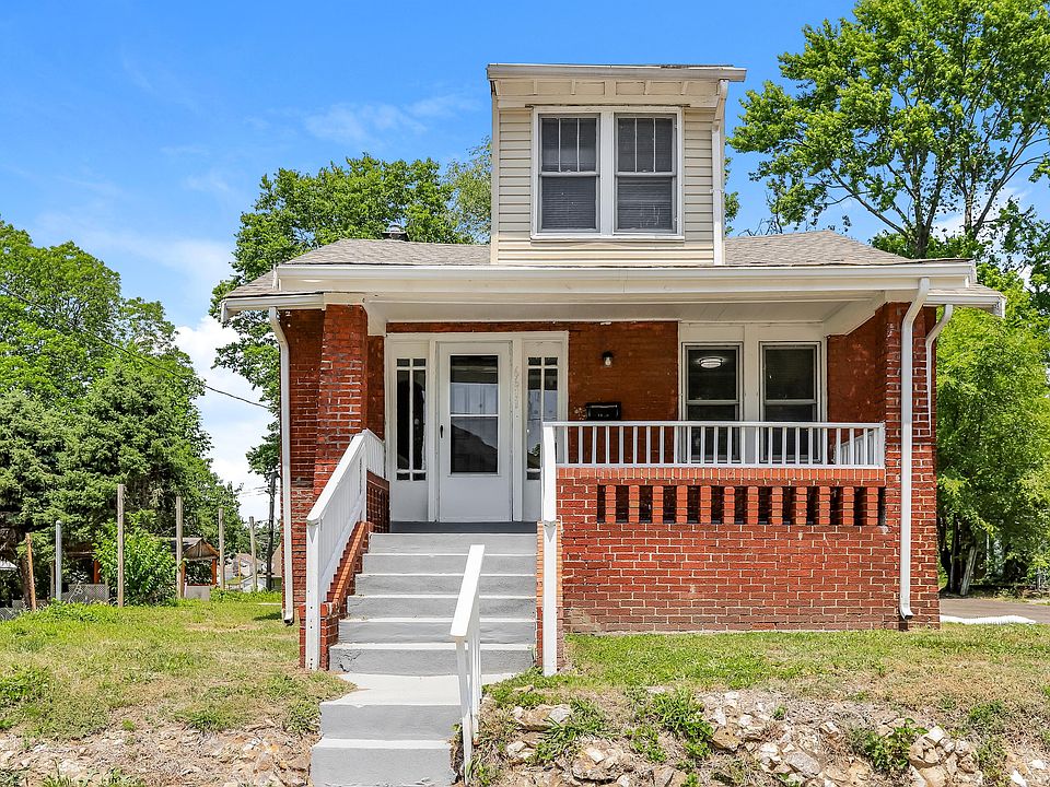 6611 Raymond Ave, Saint Louis, MO 63133 | Zillow